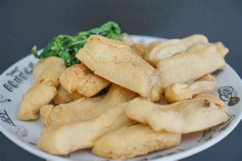 極鮮雞雞排專賣店 低調會路過但終究沒被我錯過的美味炸雞炸物，炸南魷真香。 跟著小虫吃喝玩樂