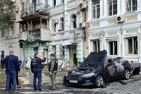 Российские регионы вновь атаковали дроны. В Ростове-на-Дону пострадал ...