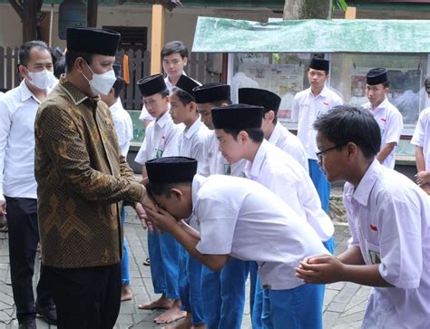 Boy Rafli Dukung Ulama Dan Santri Promosikan Wajah Islam Yang Damai
