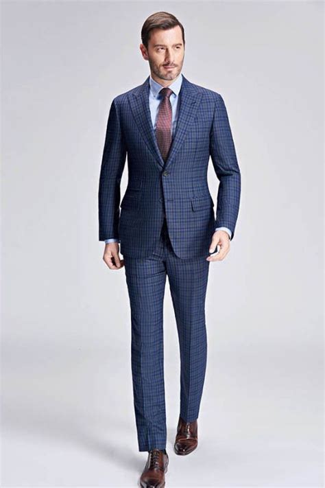 Small Checked Pattern Gentle Mens Suits Peak Lapel Blue Suits For Men