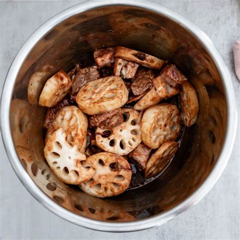 Red Fermented Bean Curd Lotus Root Spareribs 南乳蓮藕炆排骨
