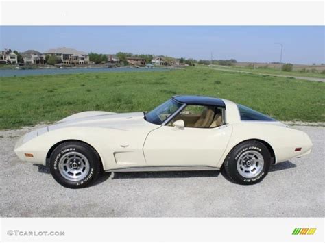 Light Beige 1979 Chevrolet Corvette Coupe Exterior Photo 144296104