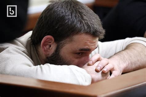 მთის ამბები Mtisambebi Ge რუსული კანონის საწინააღმდეგო აქციაზე რკინის 250 ლარიანი ჯებირის