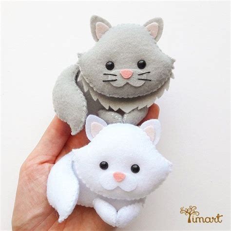 Pin de Ritika en Cushions design | Gato de fieltro, Juguetes de fieltro ...