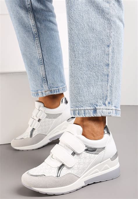 Białe Sneakersy Na Niewysokiej Koturnie Na Rzepy Portha Renee