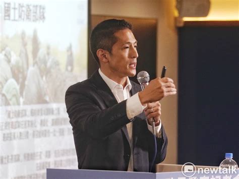愛妻「軟骨功」驚人曾塞行李箱 吳怡農：第一次看到 新頭殼 Line Today