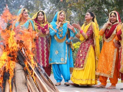 Lohri 2024 Date Wishes Quotes Images Shayri Happy Lohri Whatsapp And