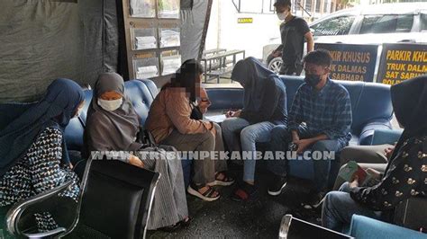 Kronologis Dugaan Pelecehan Seksual Mahasiswi FISIP UNRI Oleh Oknum Dekan Pipi Dicium