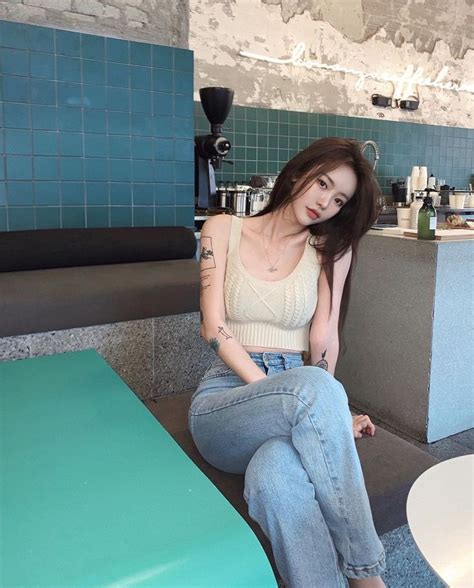 Pin De Slonely Em ️collection ️ Looks Como Tirar Fotos