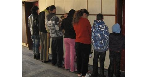 Нелегални емигранти влизат в България вместо в Гърция