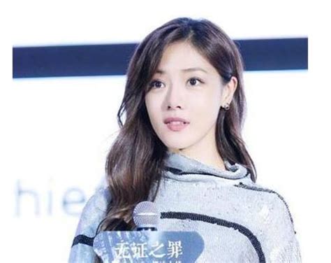 《愛情公寓》女主再同台，網友直呼：變化驚人、一個清純一個風塵 每日頭條