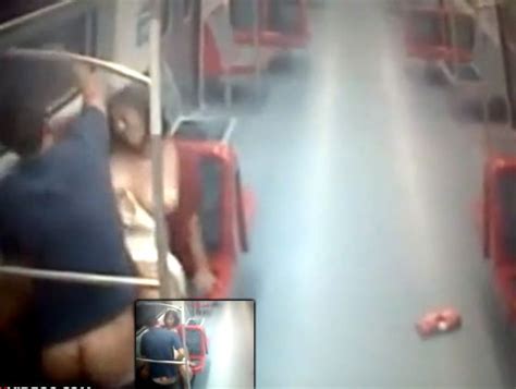 V Deo Mostra Flagra Real De Sexo No Metr De S O Paulo Videomaniaco Sexo