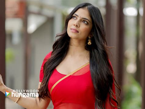 Malavika Mohanan Wallpapers Malavika Mohanan 5 15 Bollywood Hungama