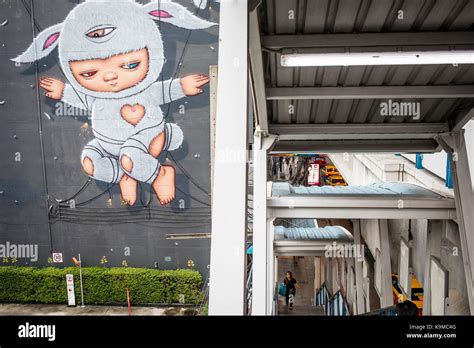 Wandgem Lde Und Zugang Zum Skywalk Des National Stadium Station Des Bts
