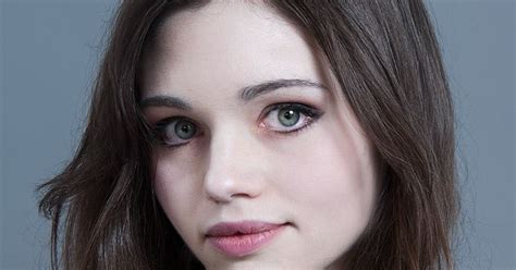 英迪雅·艾斯利 India Eisley 的作品、曾參與的電影及個人簡介 Enjoy Movie