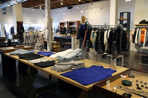 男士服装门面室内装修图片大全 装信通网效果图