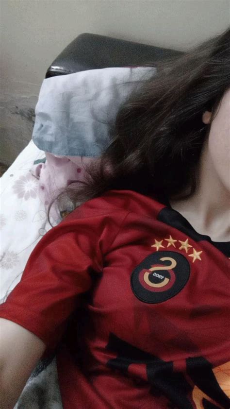 Galatasaray Sarışın kadınlar Kızlar Afgan kızı