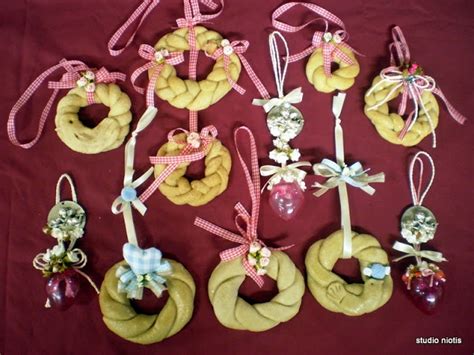 ΚΑΤΑΣΚΕΥΕΣ ΧΕΙΡΟΠΟΙΗΤΕΣ ΚΟΥΛΟΥΡΙΤΣΕΣ ΑΠΟ ΖΥΜΑΡΙ