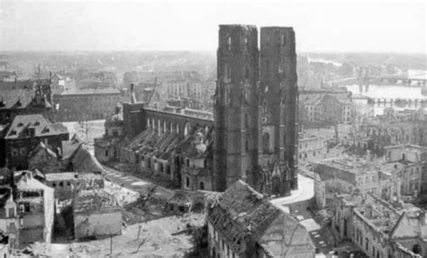 78 lat temu skończyło się Breslau a zaczął Wrocław Radio Wrocław