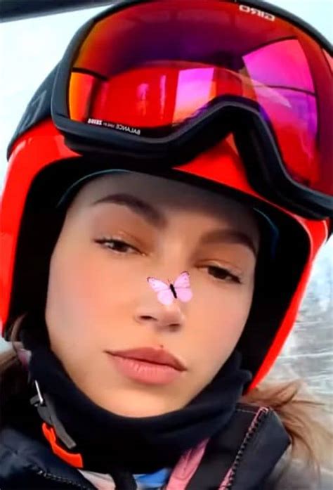 Úrsula Corberó Y Chino Darín Su Inesperado Encuentro En La Montaña Con