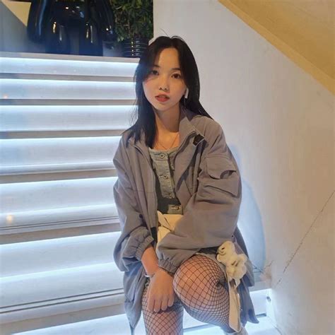 意淫天堂 On Twitter 推友投稿 有一个口活好的女朋友真他妈好啊，一月三十天都能享受到。 不知兄弟们的鸡巴有没有人舔呢。 投稿 前女友 出卖女友