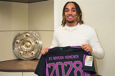 Bayern Munich Sign Sacha Boey Until 2028 Chronicleng