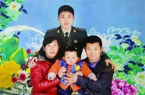 老天向烈士《王成龍》以淚告別 每日頭條