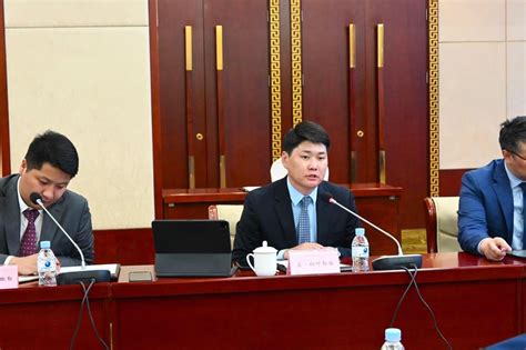 ХХААХҮ ийн Дэд сайд М Ганхүлэг БНХАУ ын Өвөр Монголын Өөртөө Засах орны Дэд дарга ЯН ЖИНЬ тэй