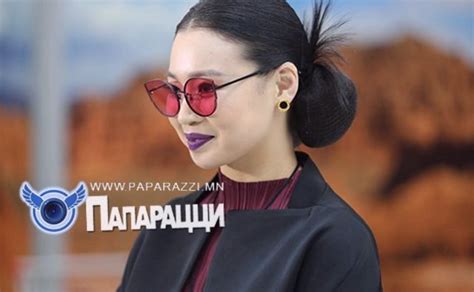 Бусдаас ялгарах содон төрх бурхнаас заяасан гоо сайхан мандтугай