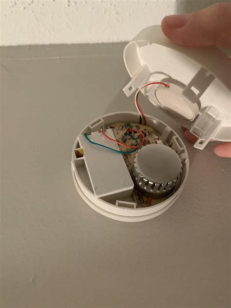 Get This Smoke Alarm To Stop Chirping R Howto