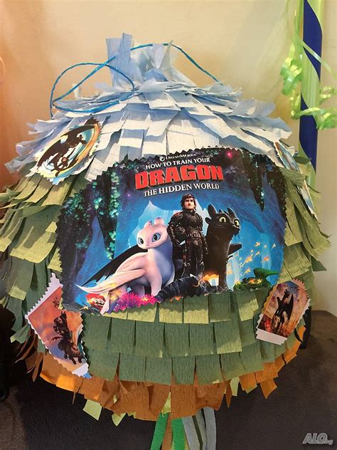 Голяма Пинята “Как да си дресираш Дракон” 15 90 лв Детски партита Клоуни Сливен Много