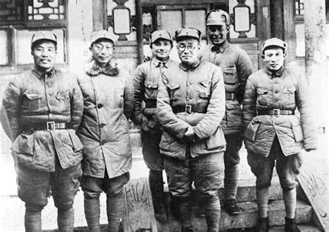 特批：「你是獨臂將軍，不用敬軍禮」 賀炳炎，鐵骨錚錚真男兒！ 每日頭條