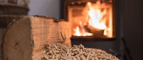 Qué es mejor estufa de leña o de pellets