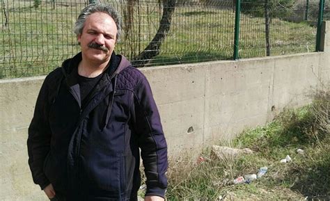 Hasan Yurtoğlu Kaybolmuş Bir Insan Kadar Kendine Dönük Biri Yoktur Dünya Bizim Kültür Portalı