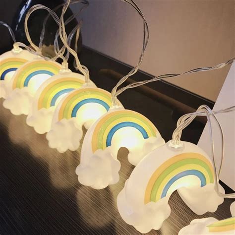Guirlande lumineuse enfant à motifs d arc en ciel Veilleuse