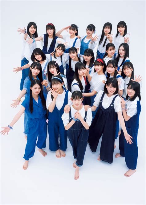 乃木坂46公式ライバル・僕が見たかった青空、爽やか制服姿で23人集結 「週刊ヤングジャンプ」表紙初登場 モデルプレス