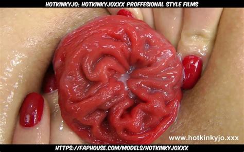 由hotkinkyjo制作的深蛋蛋做爱和脱垂 xHamster