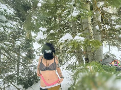 Can You Undo My Bra Strap With One Hand Rsnowgirls