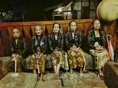Kerap Disebut Wong Blambangan Mengenal Suku Osing Penduduk Asli Kota
