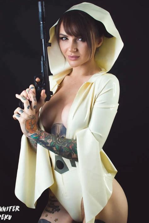 Geek Princess Leia By Catalyst Latex Model Jenniferdeku More