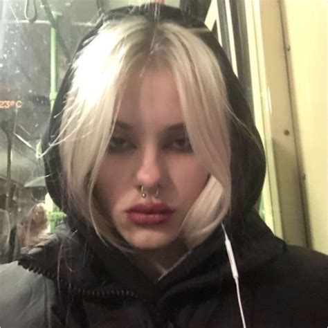 Limma Laurâ Punk Modası Grunge Tarzı Kızlar
