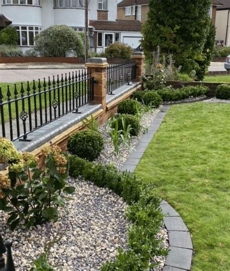 Planting In Bickley Willow Alexander