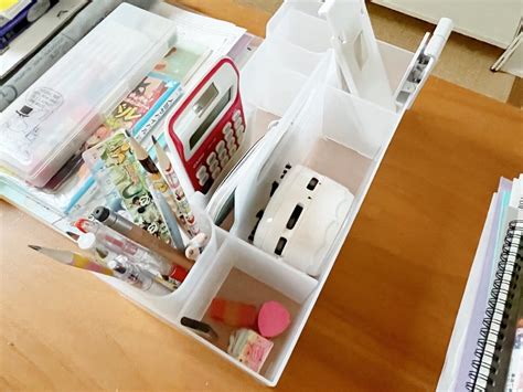 【無印良品・100均】キャリーボックスと組み合わせて文具収納を使いやすく！ 子3人ワーママのスッキリ心地いい暮らし