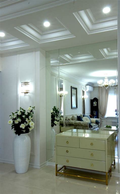 Зеркало в прихожей Design Glass