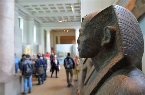 Una Investigación En El Museo Británico Revela El Robo De 1500 Piezas