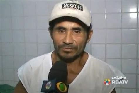 MELHORES VIDEOS DO YOUTUBE VIDEOS ENGRAÇADOS Homem enfia garrafa no