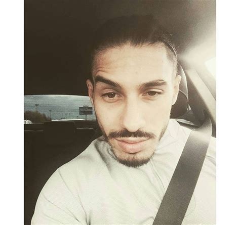 Épinglé par F sur Rap Pnl rappeur Pnl qlf Abdos mecs