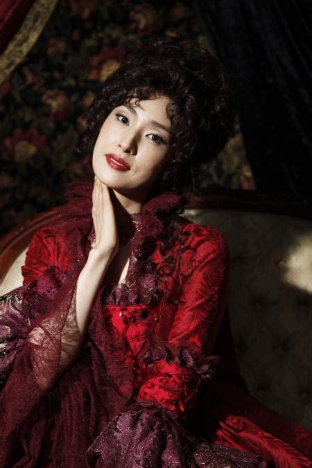 天海祐希、話題沸騰の作品で3年ぶりに舞台出演 チケットぴあ 演劇 演劇