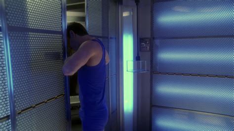 Auscaps Connor Trinneer Shirtless In Star Trek Enterprise 1 18