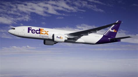 Download Fedex Air Courier Service Wallpaper